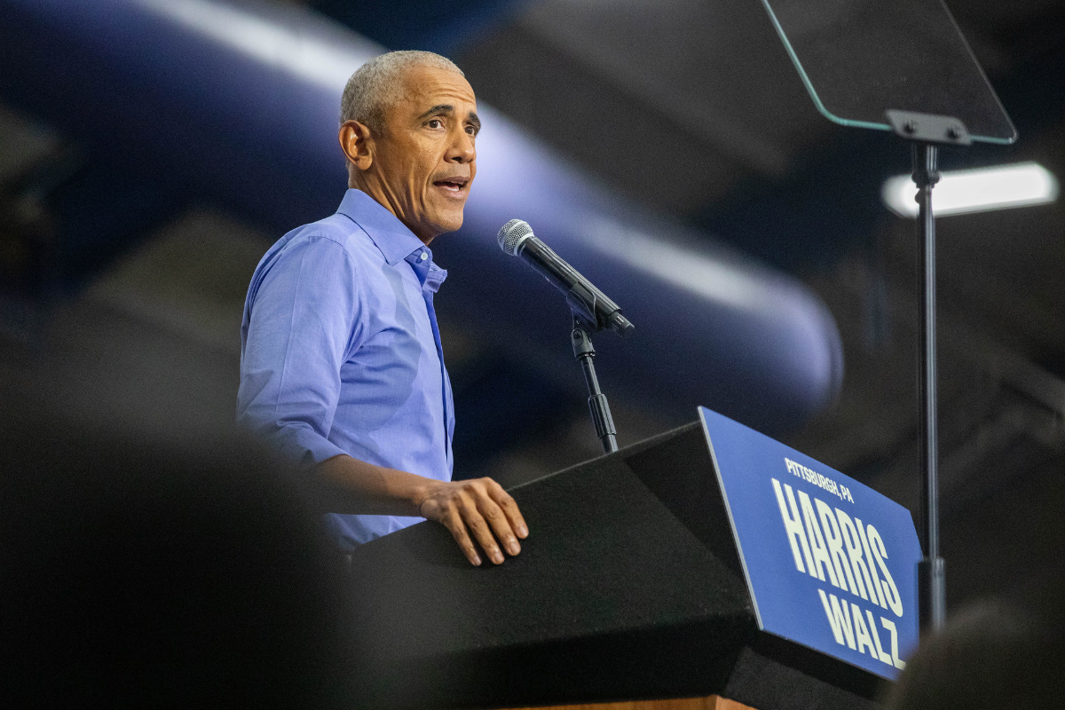 Obama Kicks Off Swing State Tour, Rallies for Kamala Harris in Pittsburgh